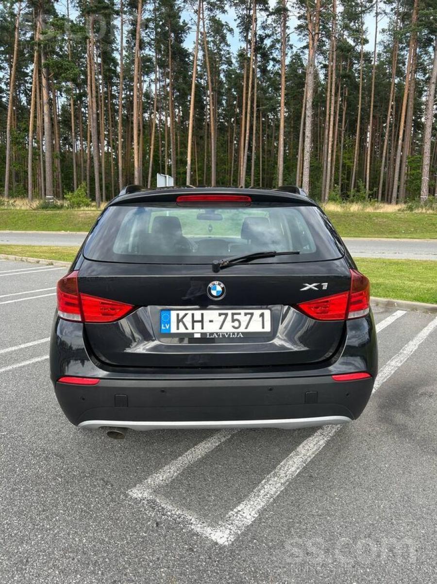 Melns BMW X1 2011 Rīga, ar dzinēja tilpumu 2.00 L un nobraukumu 283 tūkst. km par 6600 €, foto 11 vietnē AUTOMOTO.COM.LV