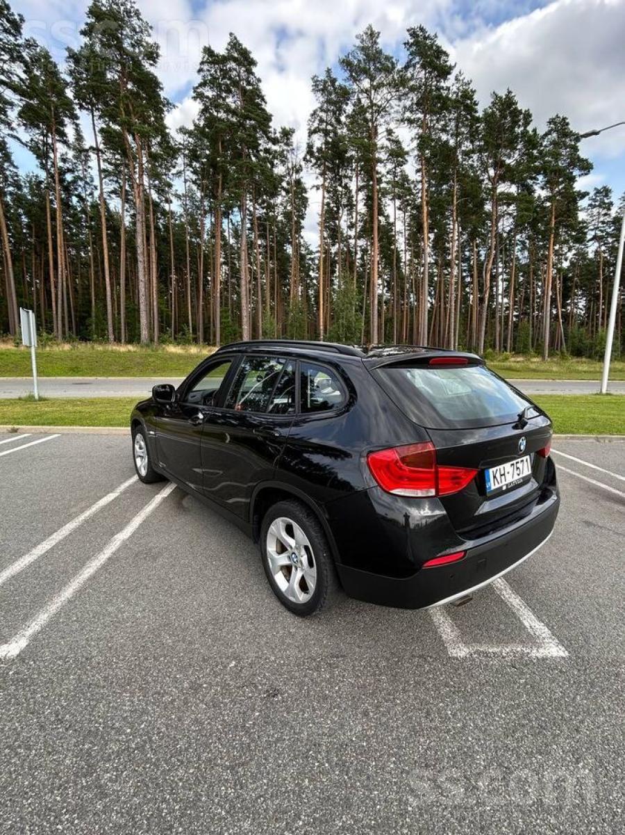 Melns BMW X1 2011 Rīga, ar dzinēja tilpumu 2.00 L un nobraukumu 283 tūkst. km par 6600 €, foto 12 vietnē AUTOMOTO.COM.LV