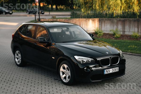 Черный БМВ Х1 2011 в Талси, объемом двигателя 2.00 л и пробегом 283 тыс. км за 5995 €, фото 3 на AUTOMOTO.COM.LV