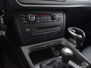 Black BMW X1 2012 in Riga, with an engine capacity of 2.00 L and mileage of 213 thousand km for 7500 €, photo 6 on AUTOMOTO.COM.LV