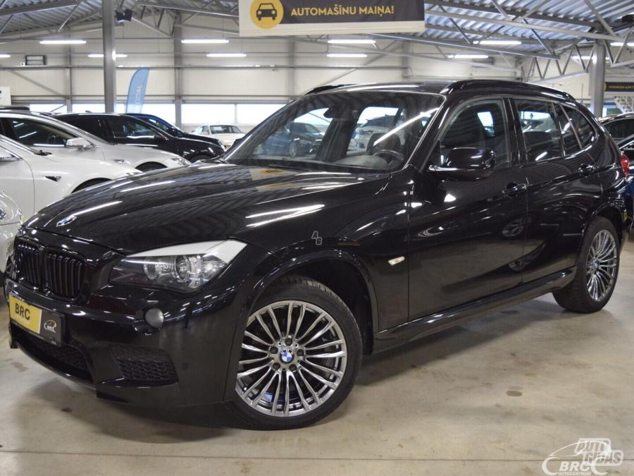 Black BMW X1 2012 in Riga, with an engine capacity of 2.00 L and mileage of 213 thousand km for 7500 €, photo 20 on AUTOMOTO.COM.LV