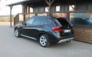 Melns BMW X1 2012 Rīga, ar dzinēja tilpumu 2.00 L un nobraukumu 0 tūkst. km par 5950 €, foto 10 vietnē AUTOMOTO.COM.LV