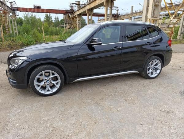 Black BMW X1 2012 in Daugavpils, with an engine capacity of 2.00 L and mileage of 190 thousand km for 11400 €, photo 3 on AUTOMOTO.COM.LV