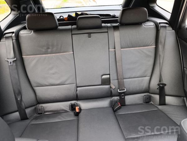 Black BMW X1 2012 in Daugavpils, with an engine capacity of 2.00 L and mileage of 190 thousand km for 11400 €, photo 8 on AUTOMOTO.COM.LV