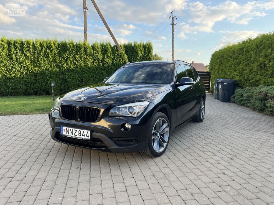 Melns BMW X1 2012 Viļņa, ar dzinēja tilpumu 2.00 L un nobraukumu 265 tūkst. km par 9450 €, foto 1 vietnē AUTOMOTO.COM.LV