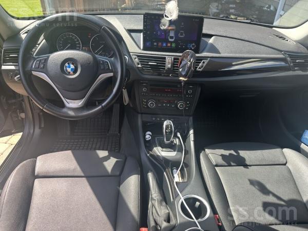 Melns BMW X1 2013 Ogre, ar dzinēja tilpumu 2.00 L un nobraukumu 241 tūkst. km par 7200 €, foto 5 vietnē AUTOMOTO.COM.LV