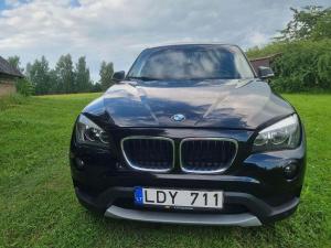 Black BMW X1 2013 in Utena, with an engine capacity of 2.00 L and mileage of 233 thousand km for 6800 €, photo  on AUTOMOTO.COM.LV