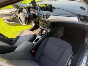 Black BMW X1 2013 in Utena, with an engine capacity of 2.00 L and mileage of 233 thousand km for 6800 €, photo 15 on AUTOMOTO.COM.LV