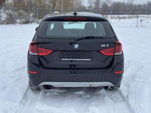 Black BMW X1 2014 in Marijampole, with an engine capacity of 2.00 L and mileage of 235 thousand km for 6400 €, photo 4 on AUTOMOTO.COM.LV