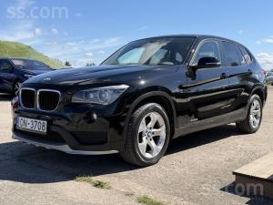 Melns BMW X1 2014 Rīga, ar dzinēja tilpumu 2.00 L un nobraukumu 214 tūkst. km par 8950 €, foto 4 vietnē AUTOMOTO.COM.LV
