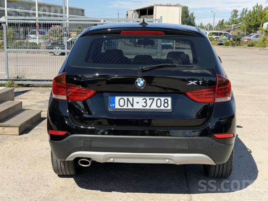 Melns BMW X1 2014 Rīga, ar dzinēja tilpumu 2.00 L un nobraukumu 214 tūkst. km par 8950 €, foto 15 vietnē AUTOMOTO.COM.LV