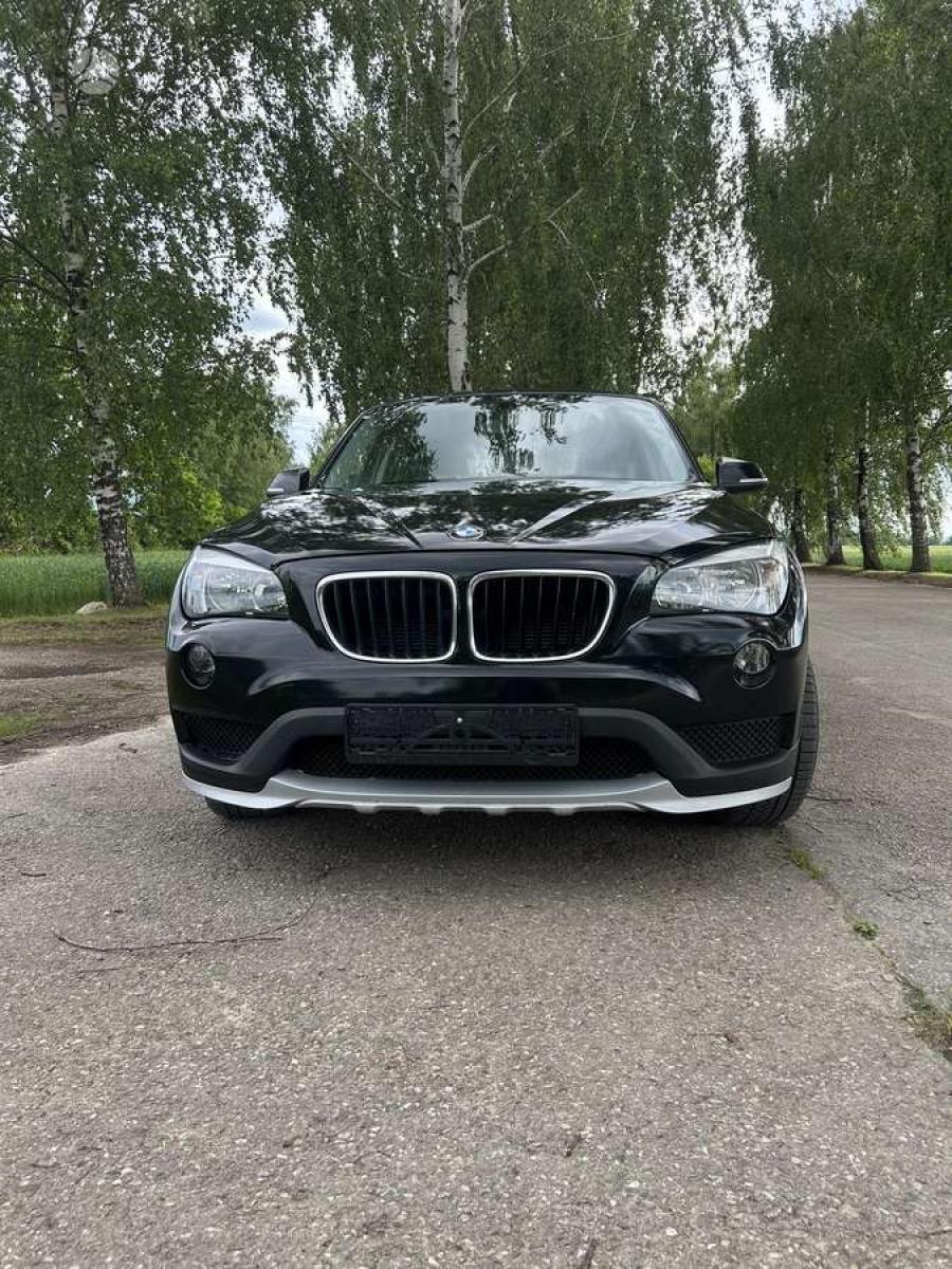 Melns BMW X1 2014 Marijampole, ar dzinēja tilpumu 2.00 L un nobraukumu 168 tūkst. km par 7250 €, foto 3 vietnē AUTOMOTO.COM.LV