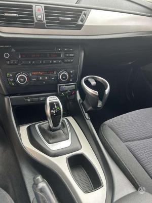 Melns BMW X1 2014 Marijampole, ar dzinēja tilpumu 2.00 L un nobraukumu 168 tūkst. km par 7250 €, foto 5 vietnē AUTOMOTO.COM.LV