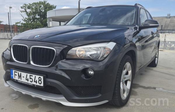 Melns BMW X1 2014 Rīga, ar dzinēja tilpumu 2.00 L un nobraukumu 256 tūkst. km par 8600 €, foto 2 vietnē AUTOMOTO.COM.LV