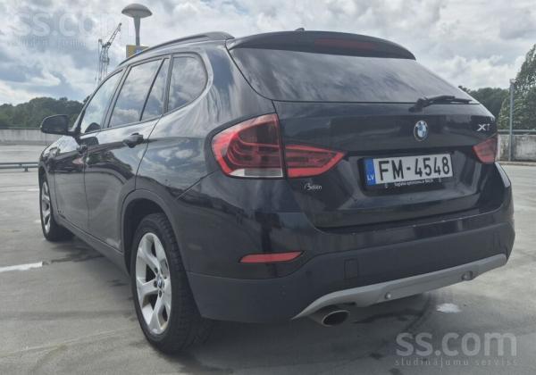 Melns BMW X1 2014 Rīga, ar dzinēja tilpumu 2.00 L un nobraukumu 256 tūkst. km par 8600 €, foto 3 vietnē AUTOMOTO.COM.LV