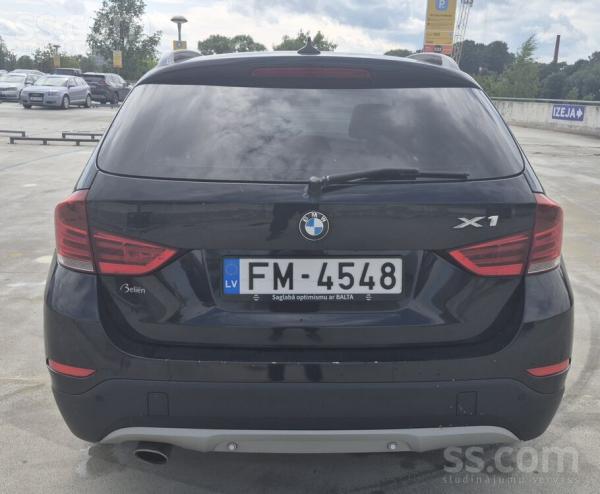 Melns BMW X1 2014 Rīga, ar dzinēja tilpumu 2.00 L un nobraukumu 256 tūkst. km par 8600 €, foto 6 vietnē AUTOMOTO.COM.LV