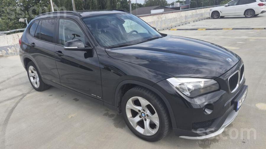 Black BMW X1 2014 in Riga, with an engine capacity of 2.00 L and mileage of 256 thousand km for 8600 €, photo 15 on AUTOMOTO.COM.LV