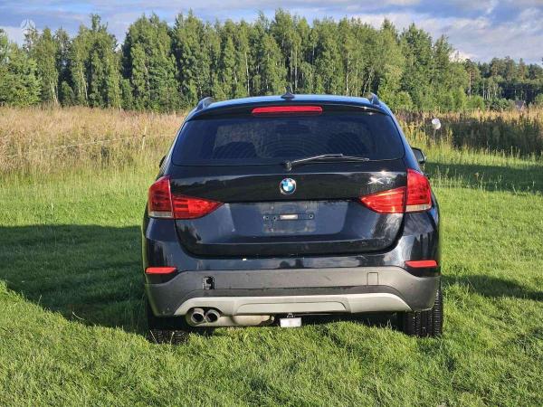 Black BMW X1 2015 in Kaunas, with an engine capacity of 2.00 L and mileage of 220 thousand km for 7800 €, photo 2 on AUTOMOTO.COM.LV