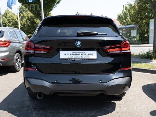 Melns BMW X1 2022 Ventspils, ar dzinēja tilpumu 1.50 L un nobraukumu 48 tūkst. km par 31500 €, foto 4 vietnē AUTOMOTO.COM.LV