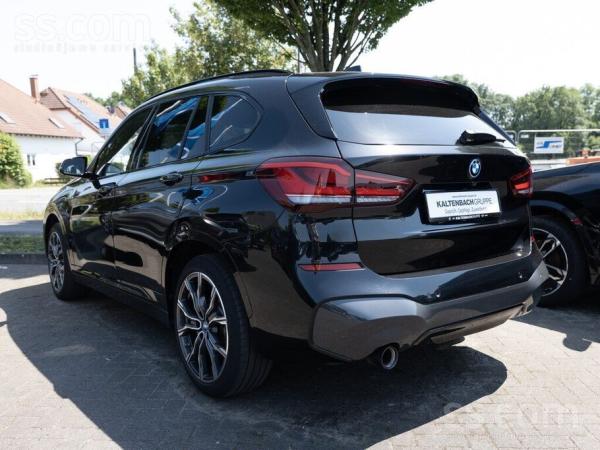 Melns BMW X1 2022 Ventspils, ar dzinēja tilpumu 1.50 L un nobraukumu 48 tūkst. km par 31500 €, foto 5 vietnē AUTOMOTO.COM.LV