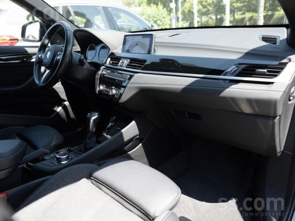 Melns BMW X1 2022 Ventspils, ar dzinēja tilpumu 1.50 L un nobraukumu 48 tūkst. km par 31500 €, foto 6 vietnē AUTOMOTO.COM.LV
