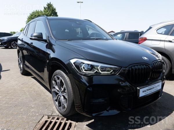 Black BMW X1 2022 in Ventspils, with an engine capacity of 1.50 L and mileage of 48 thousand km for 32000 €, photo 1 on AUTOMOTO.COM.LV