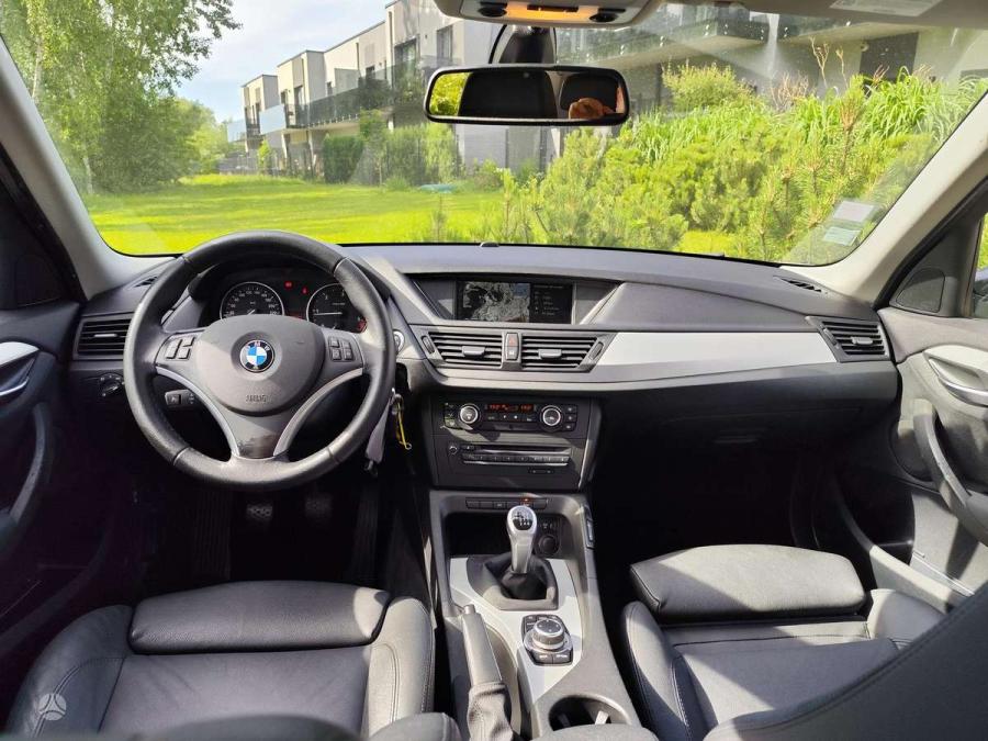 Melns BMW X1 2014 Kauņa, ar dzinēja tilpumu 2.00 L un nobraukumu 217 tūkst. km par 6250 €, foto 27 vietnē AUTOMOTO.COM.LV