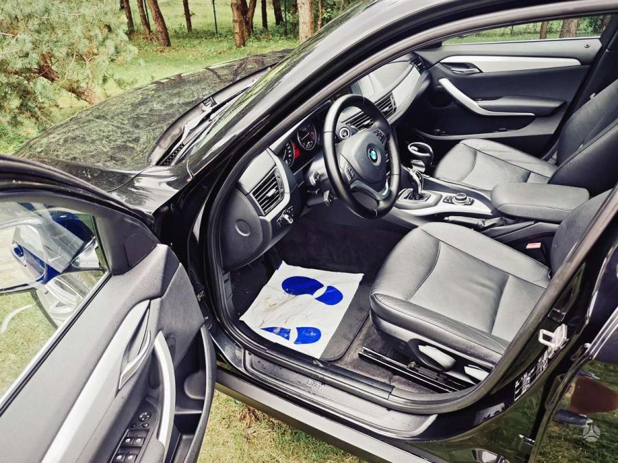 Melns BMW X1 2014 Kretinga, ar dzinēja tilpumu 2.00 L un nobraukumu 268 tūkst. km par 7899 €, foto 14 vietnē AUTOMOTO.COM.LV