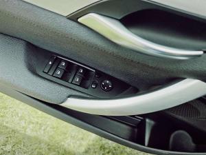 Melns BMW X1 2014 Kretinga, ar dzinēja tilpumu 2.00 L un nobraukumu 268 tūkst. km par 7899 €, foto 44 vietnē AUTOMOTO.COM.LV