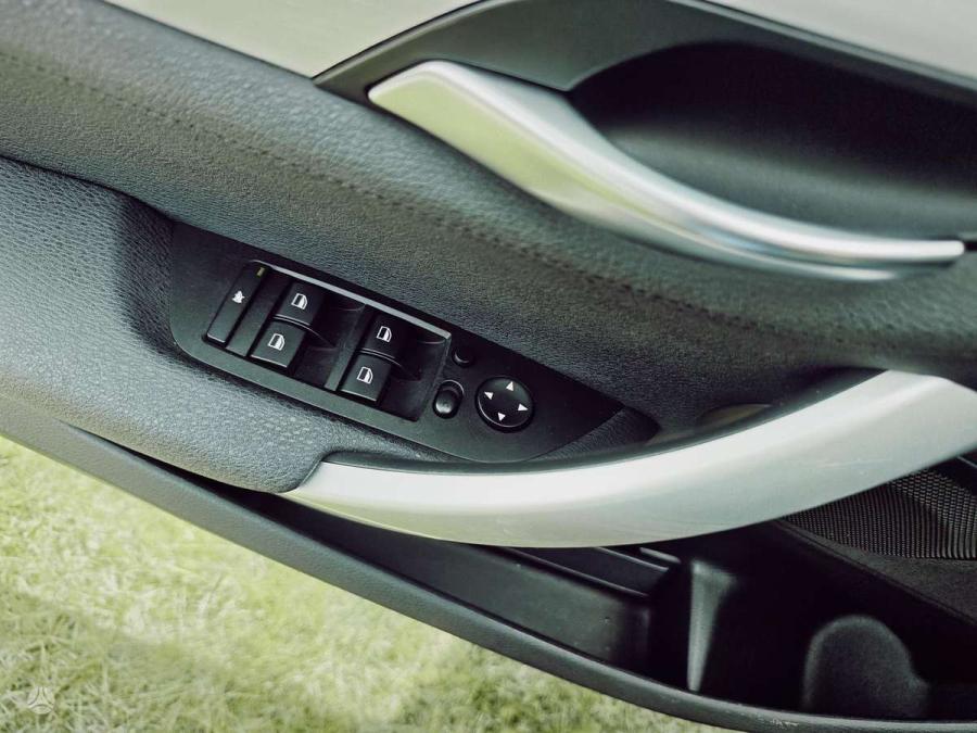 Melns BMW X1 2014 Kretinga, ar dzinēja tilpumu 2.00 L un nobraukumu 268 tūkst. km par 7899 €, foto 44 vietnē AUTOMOTO.COM.LV