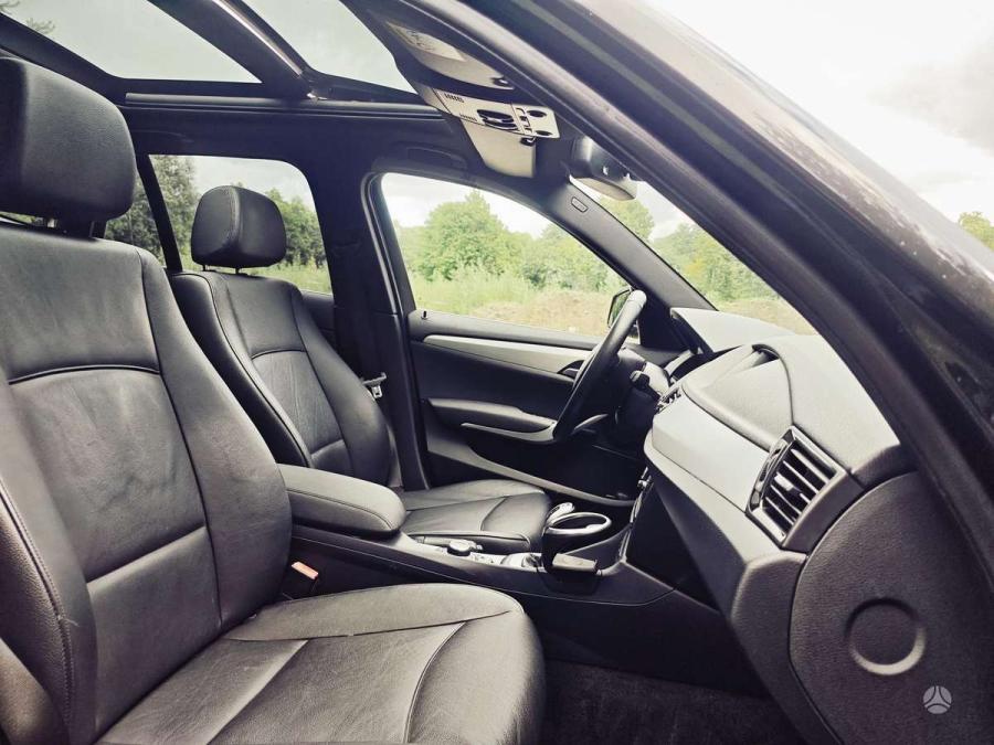Melns BMW X1 2014 Kretinga, ar dzinēja tilpumu 2.00 L un nobraukumu 268 tūkst. km par 7899 €, foto 48 vietnē AUTOMOTO.COM.LV