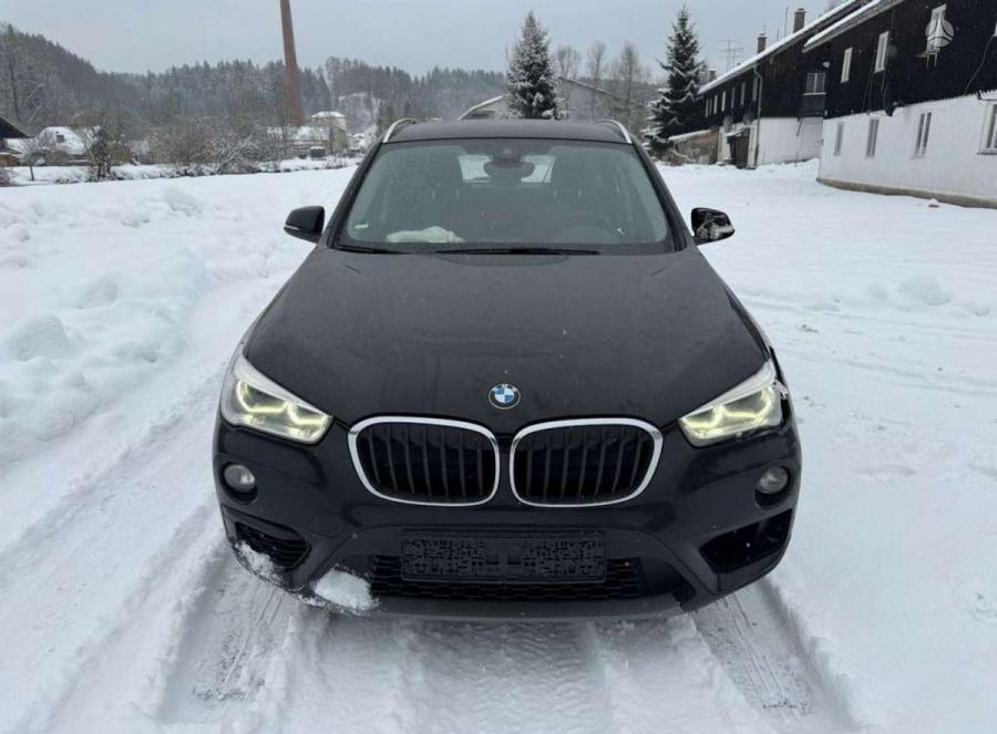 Черный БМВ Х1 2016 в Мариямполе, объемом двигателя 2.00 л и пробегом 113 тыс. км за 9900 €, фото 5 на AUTOMOTO.COM.LV