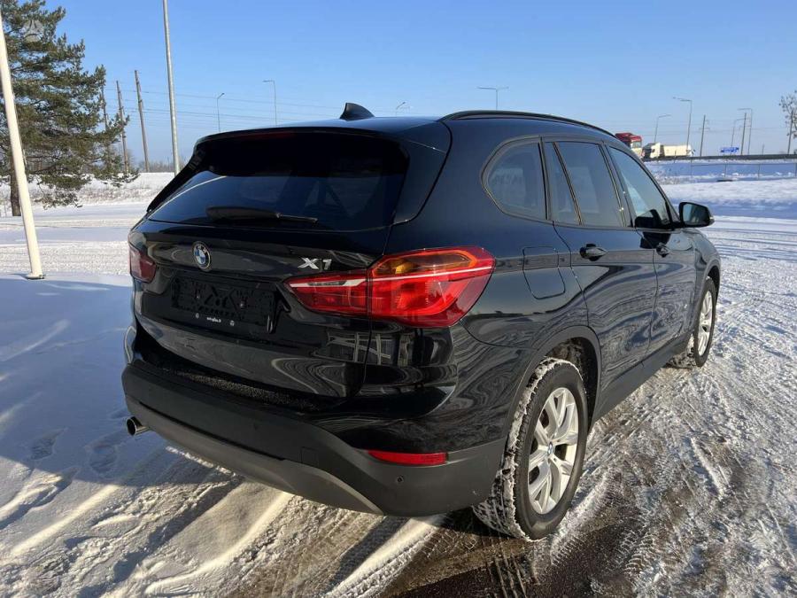 Black BMW X1 2017 in Siauliai, with an engine capacity of 2.00 L and mileage of 240 thousand km for 10800 €, photo 8 on AUTOMOTO.COM.LV