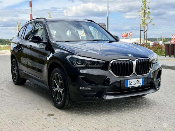 БМВ Х1 2021 в Вильнюс на AUTOMOTO.COM.LV Черный БМВ Х1 2021 в Вильнюс, объемом двигателя 1.50 л и пробегом 204 тыс. км за 14190 €, фото 4 на AUTOMOTO.COM.LV