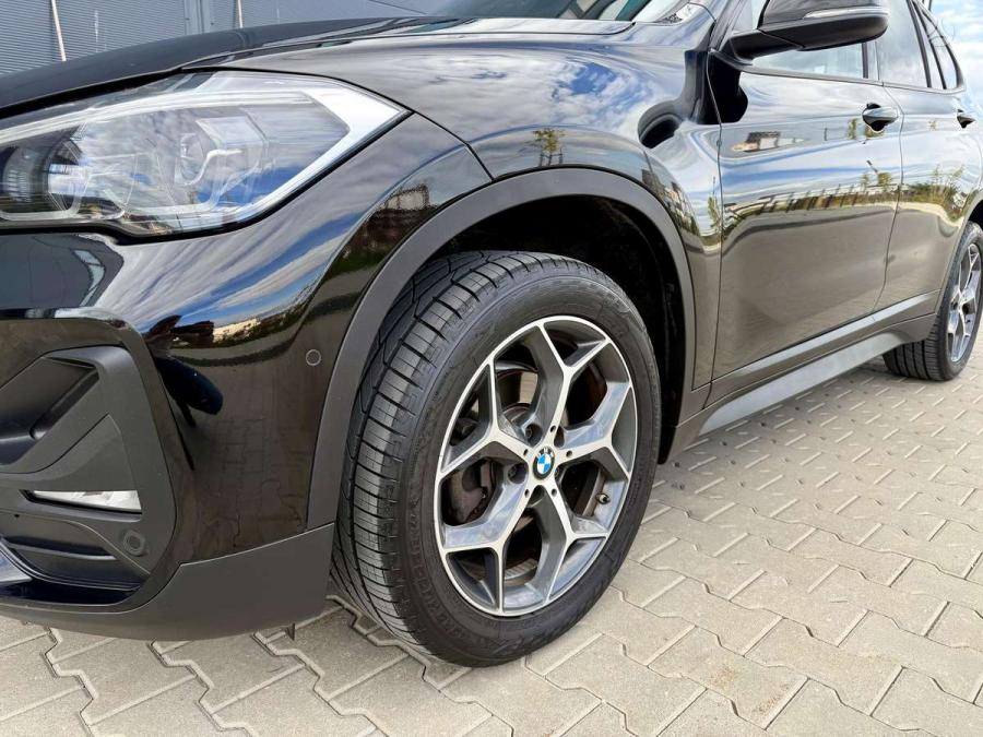 Melns BMW X1 2021 Viļņa, ar dzinēja tilpumu 1.50 L un nobraukumu 204 tūkst. km par 14190 €, foto 23 vietnē AUTOMOTO.COM.LV