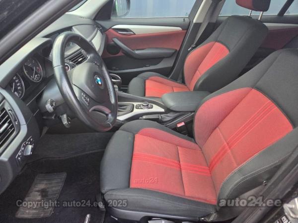 Black BMW X1 2011 in Tallinn, with an engine capacity of 2.00 L and mileage of 202 thousand km for 6999 €, photo 6 on AUTOMOTO.COM.LV