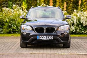 Black BMW X1 2012 in Jelgava, with an engine capacity of 2.00 L and mileage of 0 thousand km for 8250 €, photo 2 on AUTOMOTO.COM.LV