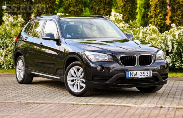 Black BMW X1 2012 in Jelgava, with an engine capacity of 2.00 L and mileage of 0 thousand km for 8950 €, photo 3 on AUTOMOTO.COM.LV