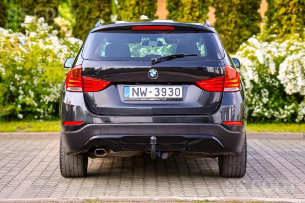 Black BMW X1 2012 in Jelgava, with an engine capacity of 2.00 L and mileage of 0 thousand km for 8950 €, photo 6 on AUTOMOTO.COM.LV