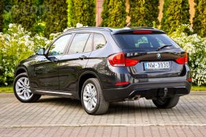 Black BMW X1 2012 in Jelgava, with an engine capacity of 2.00 L and mileage of 0 thousand km for 8250 €, photo 7 on AUTOMOTO.COM.LV
