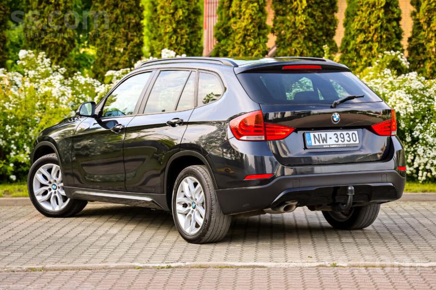 Black BMW X1 2012 in Jelgava, with an engine capacity of 2.00 L and mileage of 0 thousand km for 8250 €, photo 7 on AUTOMOTO.COM.LV