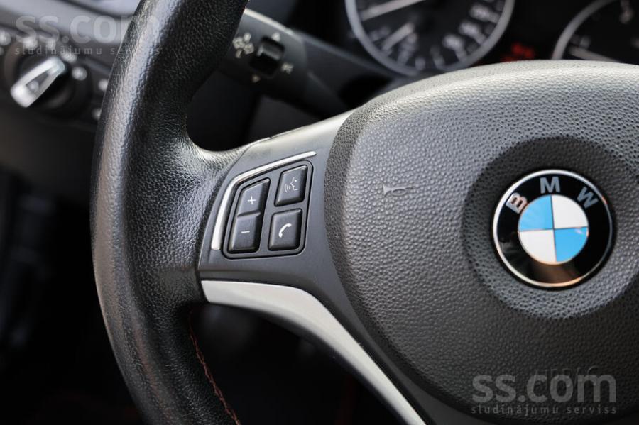 Black BMW X1 2012 in Jelgava, with an engine capacity of 2.00 L and mileage of 0 thousand km for 8250 €, photo 19 on AUTOMOTO.COM.LV