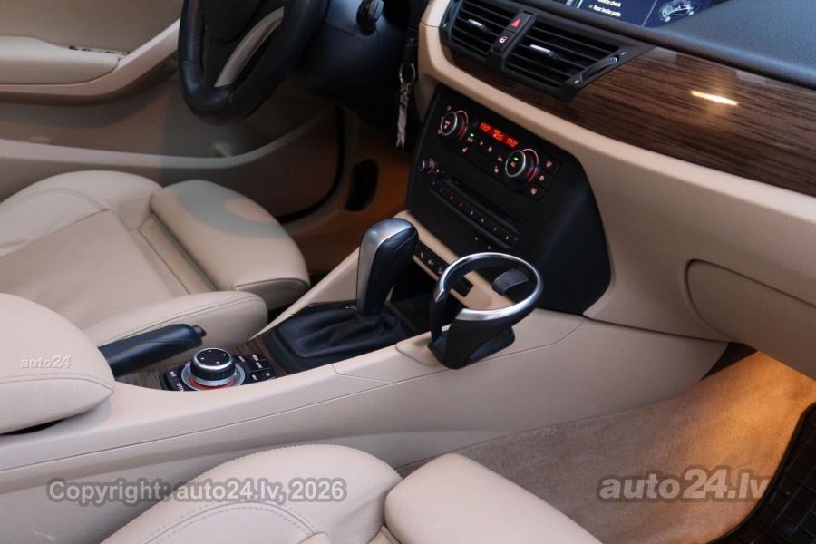Melns BMW X1 2012 Mardu, ar dzinēja tilpumu 2.00 L un nobraukumu 230 tūkst. km par 10100 €, foto 27 vietnē AUTOMOTO.COM.LV