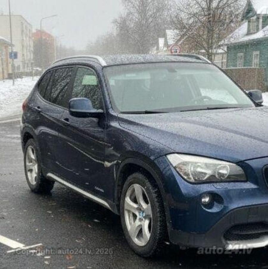 Melns BMW X1 2013 Rakvere, ar dzinēja tilpumu 0.00 L un nobraukumu 359 tūkst. km par 12499 €, foto 2 vietnē AUTOMOTO.COM.LV