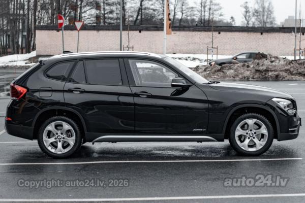 Melns BMW X1 2013 Tallina, ar dzinēja tilpumu 2.00 L un nobraukumu 137 tūkst. km par 11500 €, foto 6 vietnē AUTOMOTO.COM.LV