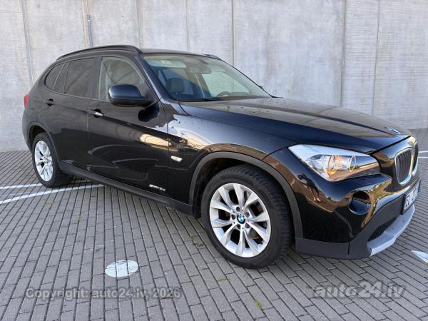 Melns BMW X1 2013 Tallina, ar dzinēja tilpumu 2.00 L un nobraukumu 229 tūkst. km par 6199 €, foto 4 vietnē AUTOMOTO.COM.LV