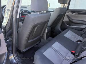 Black BMW X1 2013 in Tallinn, with an engine capacity of 2.00 L and mileage of 229 thousand km for 6199 €, photo 9 on AUTOMOTO.COM.LV