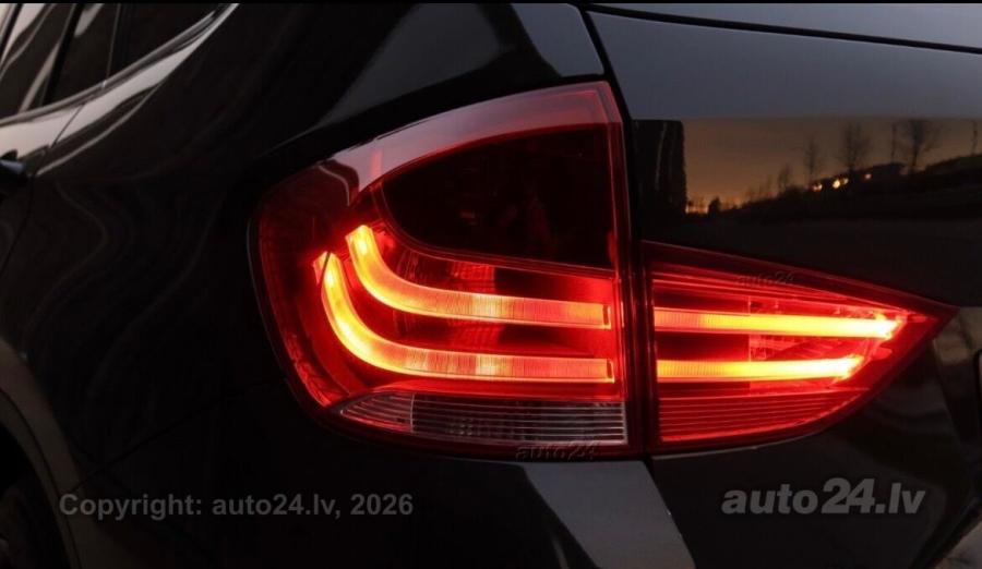 Black BMW X1 2013 in Tallinn, with an engine capacity of 2.00 L and mileage of 229 thousand km for 6199 €, photo 15 on AUTOMOTO.COM.LV