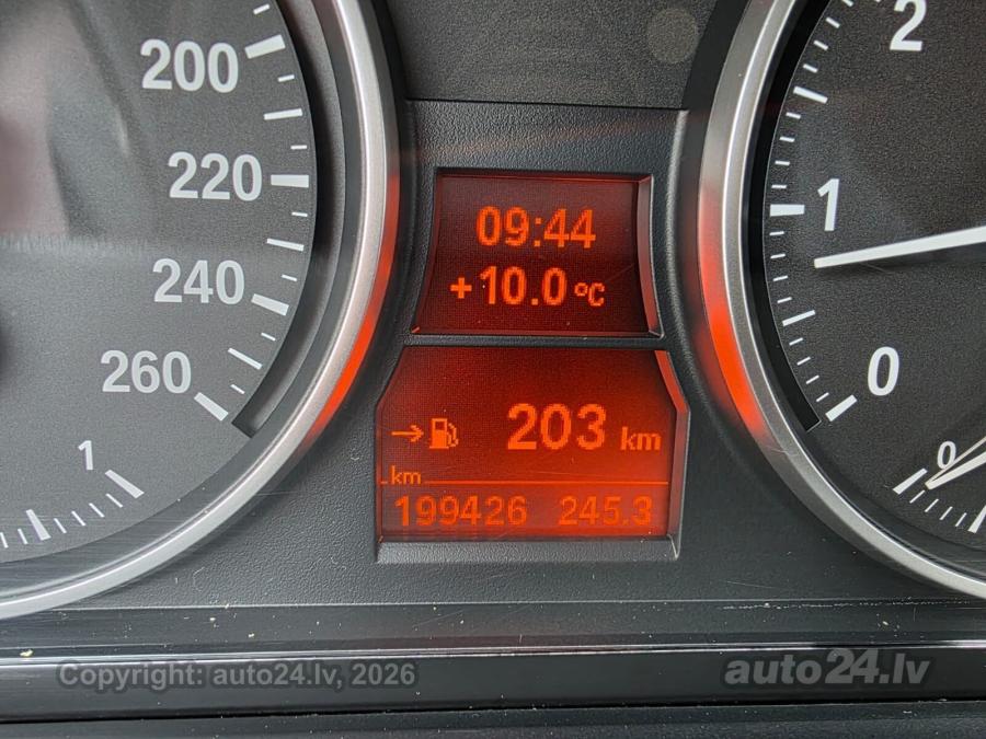 Черный БМВ Х1 2014 в Таллин, объемом двигателя 2.00 л и пробегом 200 тыс. км за 10400 €, фото 16 на AUTOMOTO.COM.LV