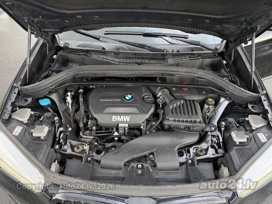 Melns BMW X1 2017 Tallina, ar dzinēja tilpumu 2.00 L un nobraukumu 290 tūkst. km par 9990 €, foto 15 vietnē AUTOMOTO.COM.LV